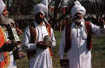 4 Indian Instruments To Inspire You - Promolta Blog