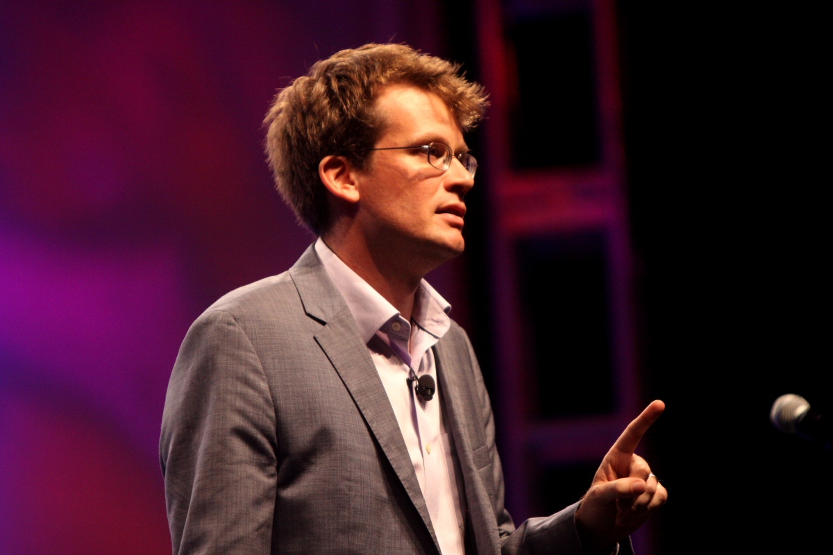 What You Can Learn From 3 Successful Educational Channels - Promolta Blog
