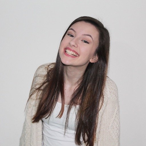 How This Beauty YouTuber Receives Thousands Of Views - Promolta Blog